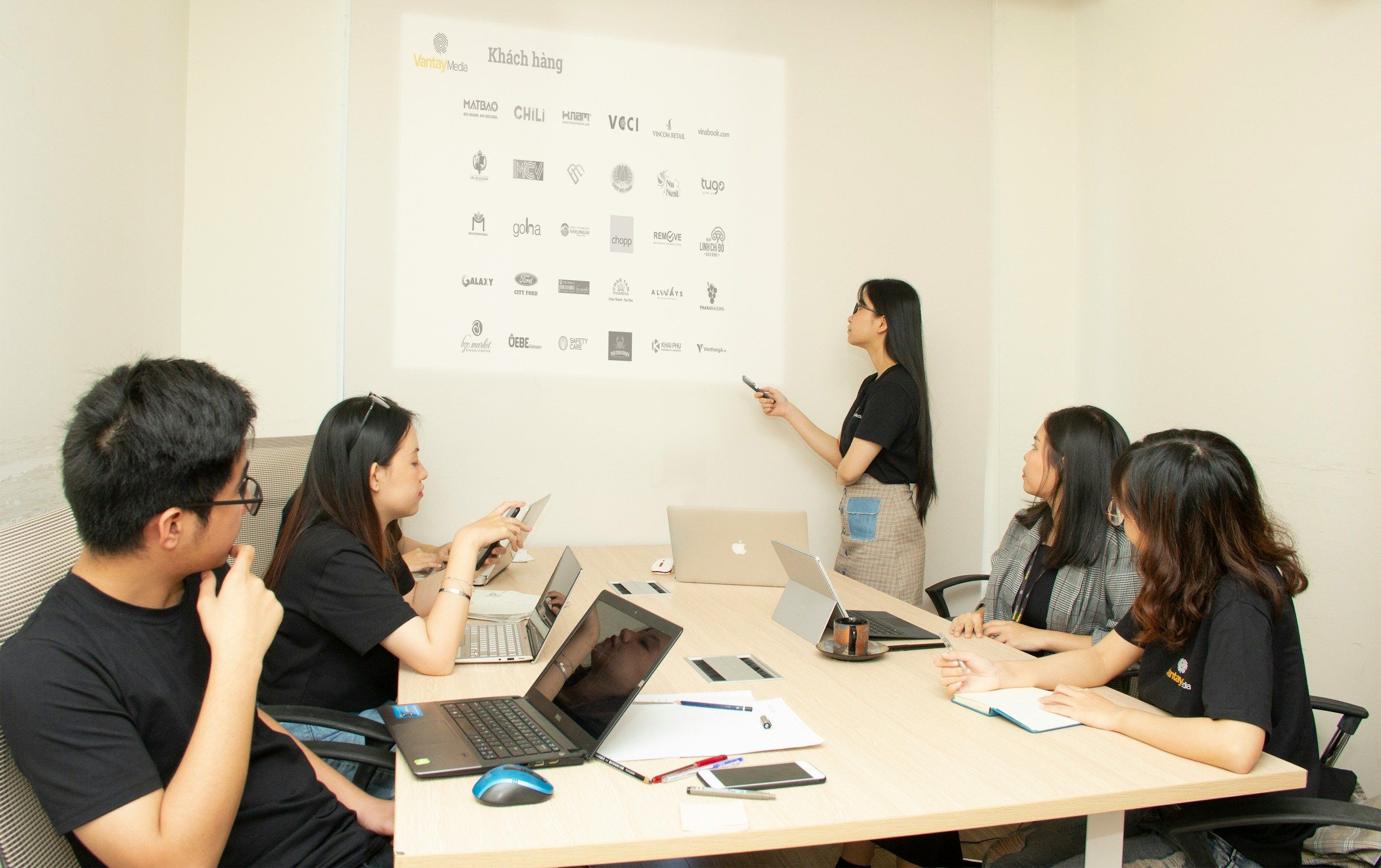 21 Best Onboarding Programs (With Examples From Top Companies)